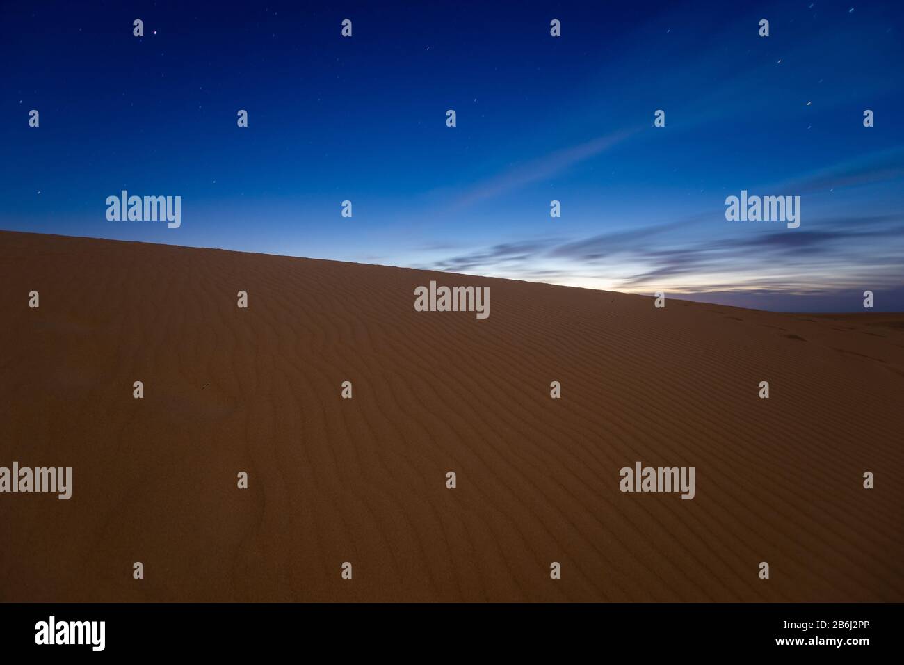 night dramatic sky over sandy desert before sunrise Stock Photo - Alamy