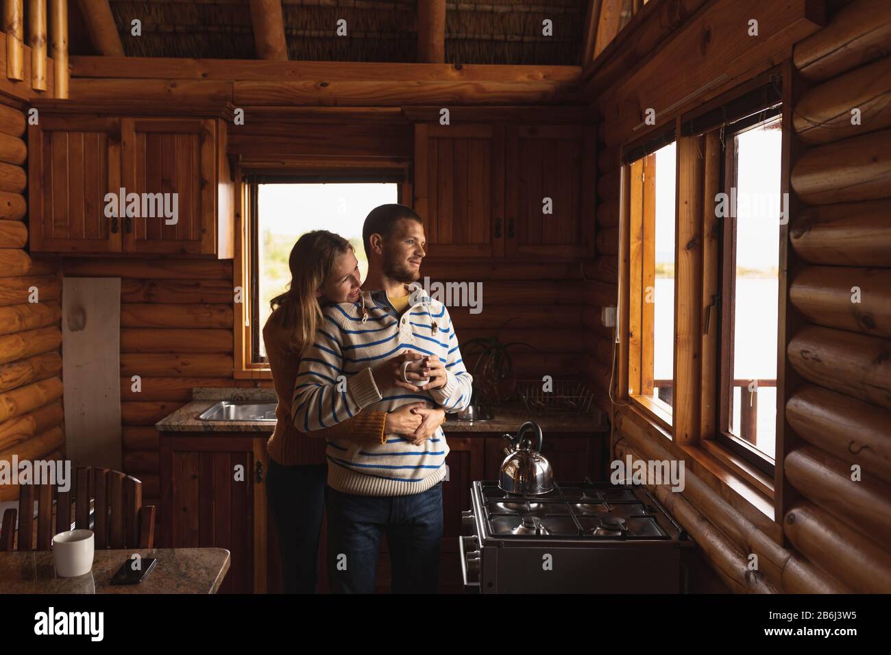 Outdoor adventure couple summer hi-res stock photography and images - Alamy