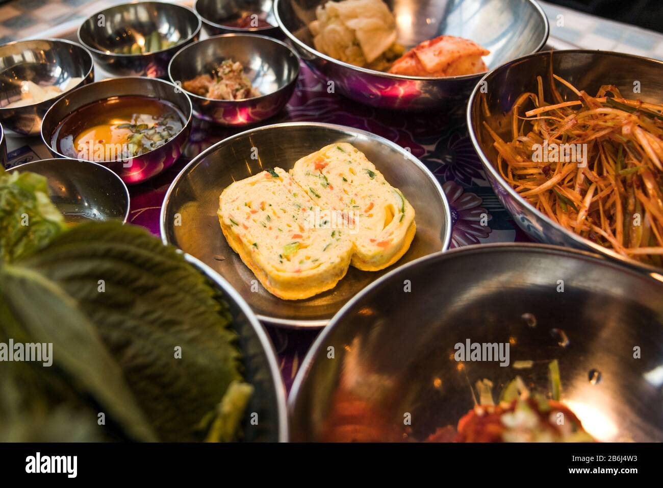 Korean table top hi-res stock photography and images - Alamy