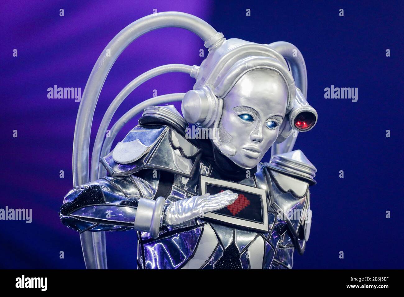 Cologne, Germany. 10th Mar, 2020. The character "The Robot" is on stage ...