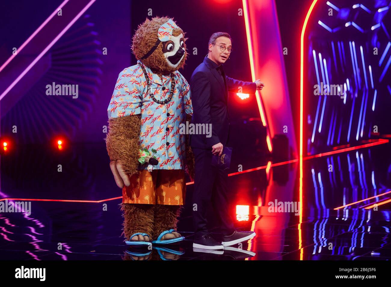 Cologne, Germany. 10th Mar, 2020. The character "The Sloth" is on stage ...