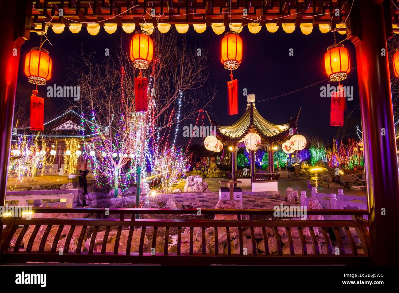 Chinese traditional buildings at night Stock Photo - Alamy