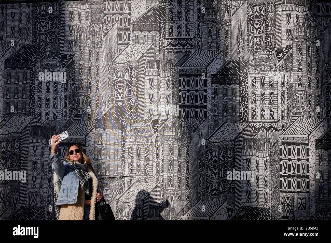 Train mural hi-res stock photography and images - Alamy