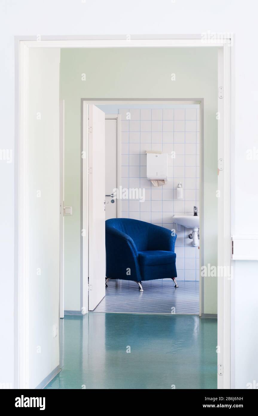 Rest room in hospital Stock Photo - Alamy