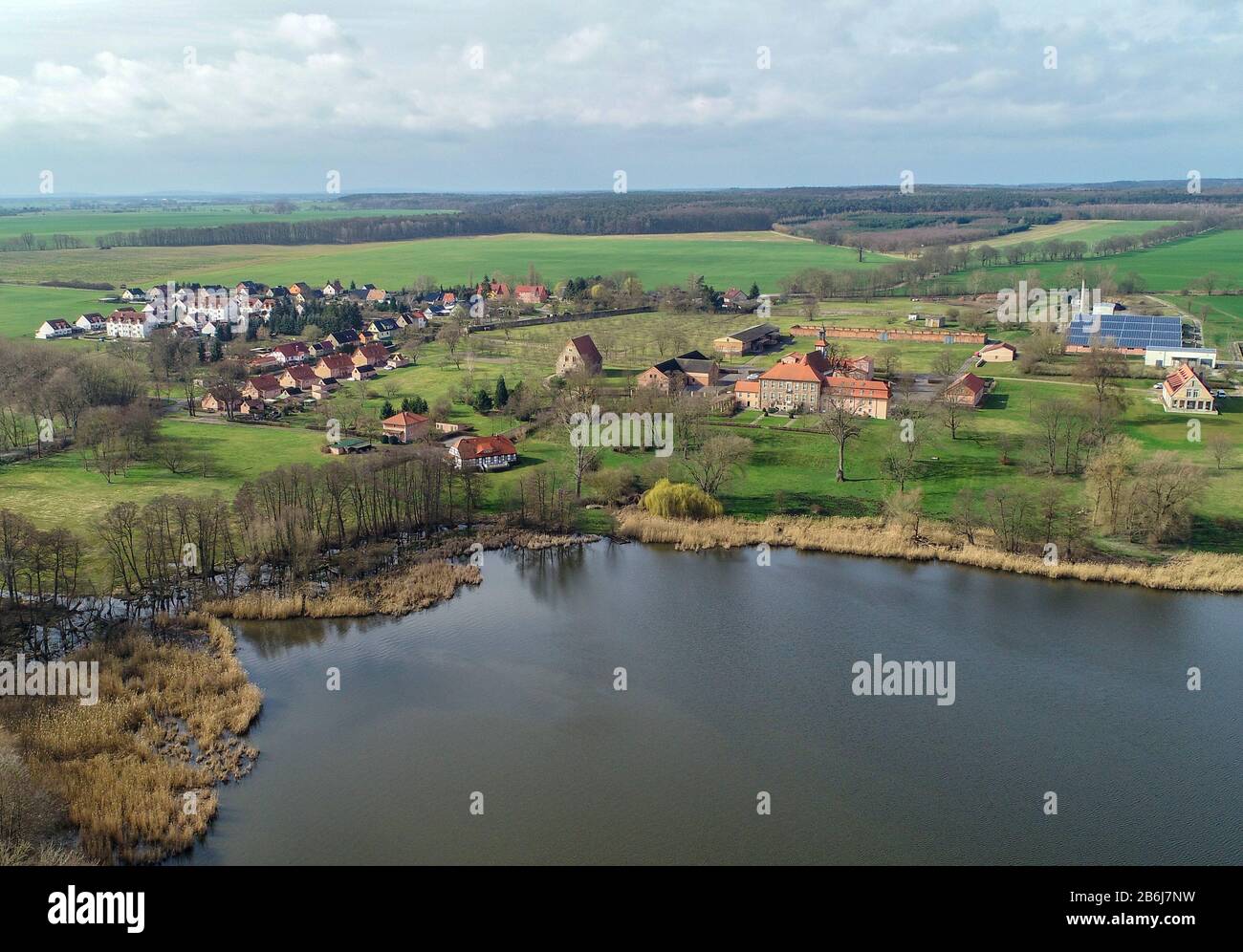 Drone technology temple hi-res stock photography and images - Alamy