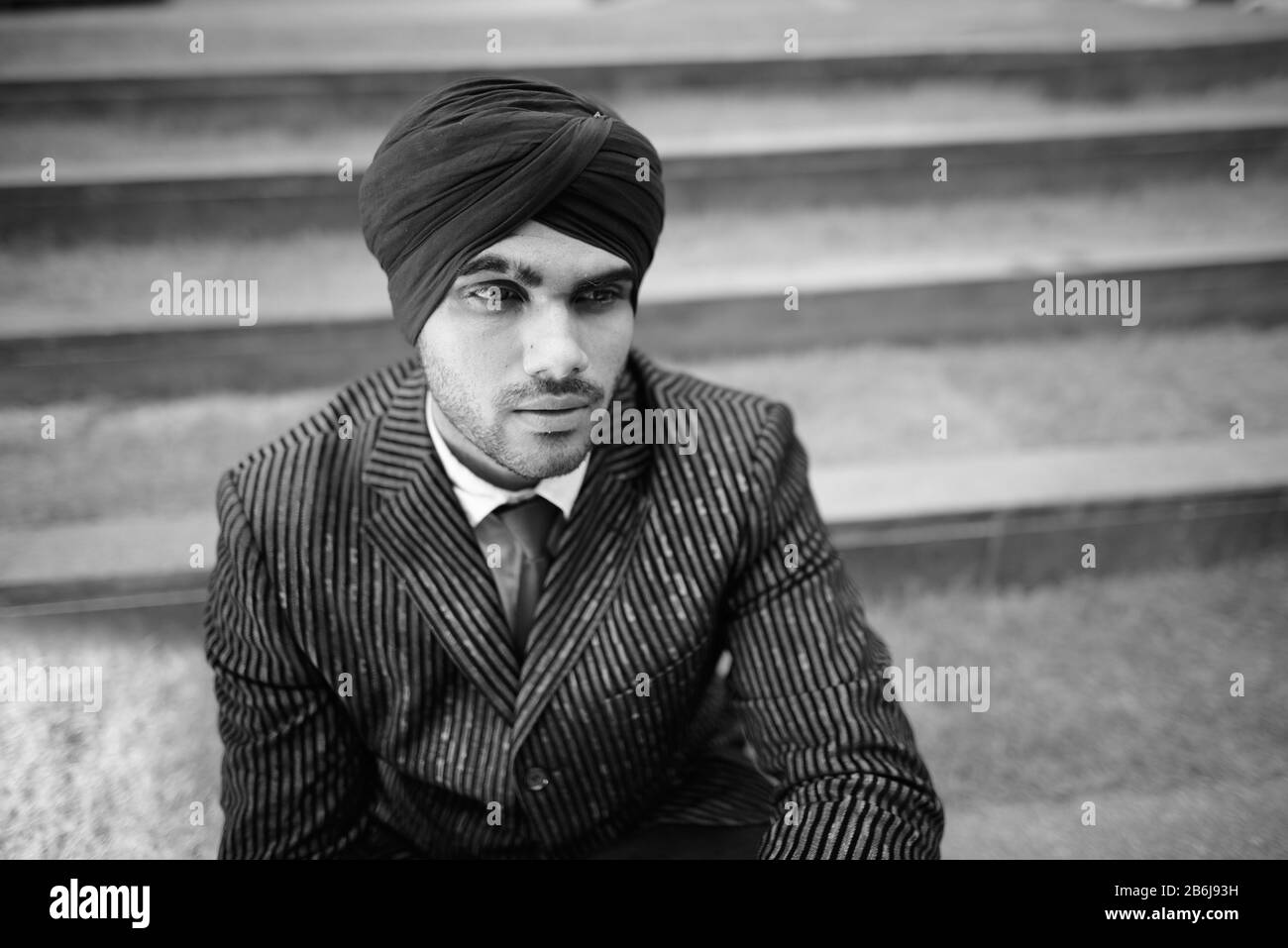 Man in sikh turban Black and White Stock Photos & Images - Alamy