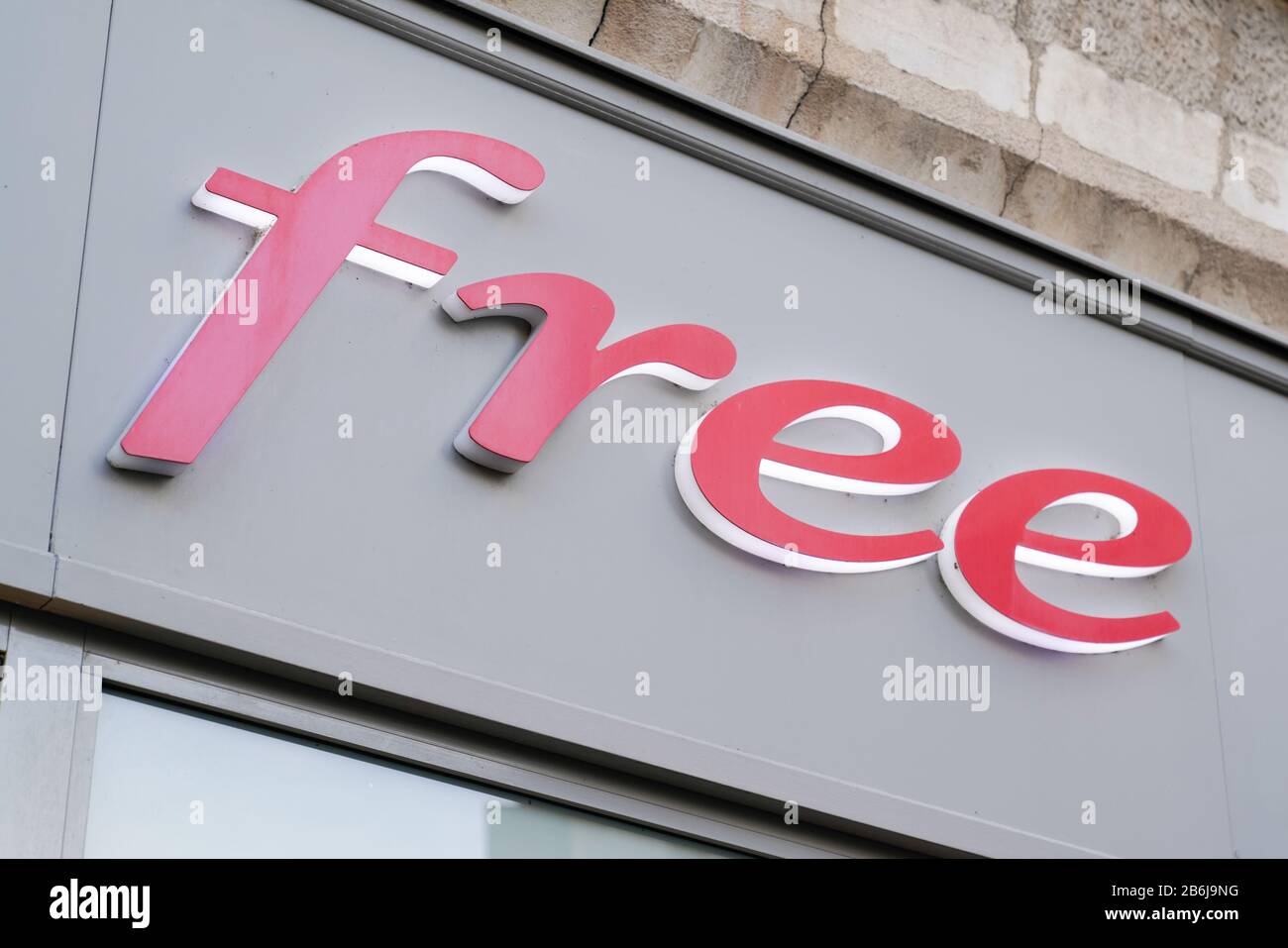 Bordeaux , Aquitaine / France - 01 15 2020 : free logo store sign shop ...