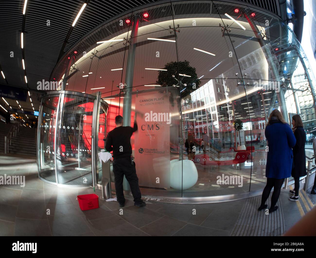 Street investments hi-res stock photography and images - Alamy