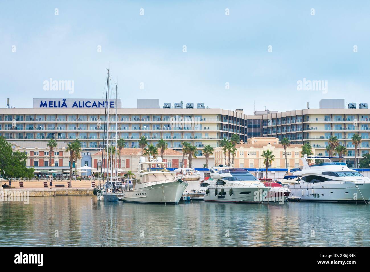 Boats and yachts at Alicante, Spain Stock Photo - Alamy