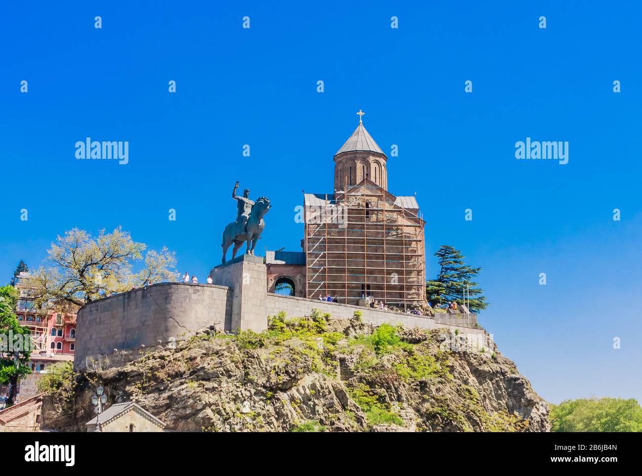 Metekhi Church and Monument of King Vakhtang I Gorgasali in Tbilisi ...