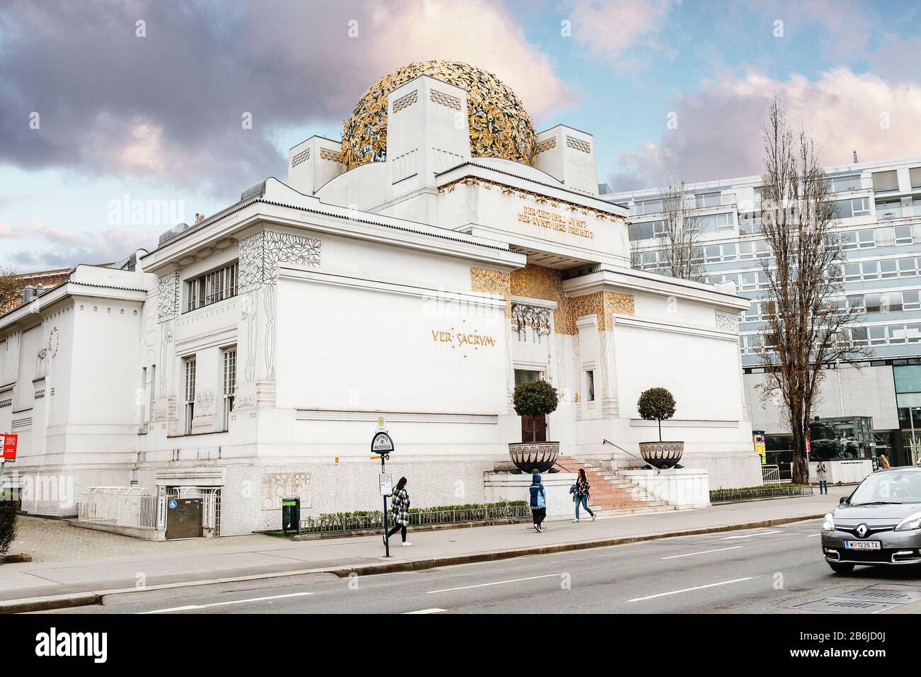 Secession building entrance art hi-res stock photography and images - Alamy