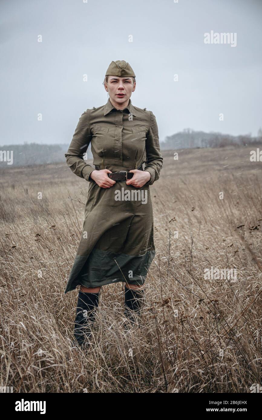 Ww2 soviet woman officer hi-res stock photography and images - Alamy