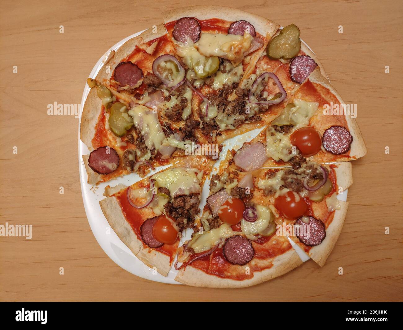 Pizza on plate hi-res stock photography and images - Alamy