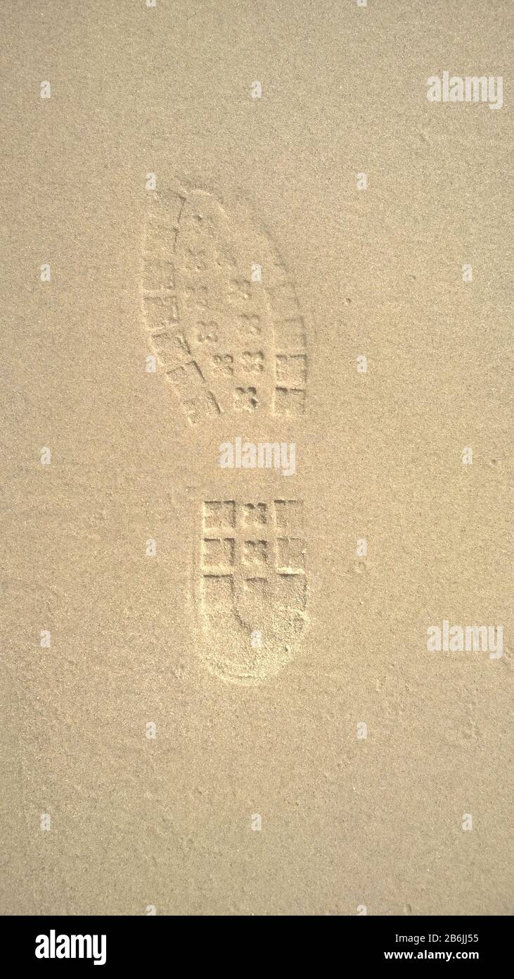 Boot print in the sand hi-res stock photography and images - Alamy