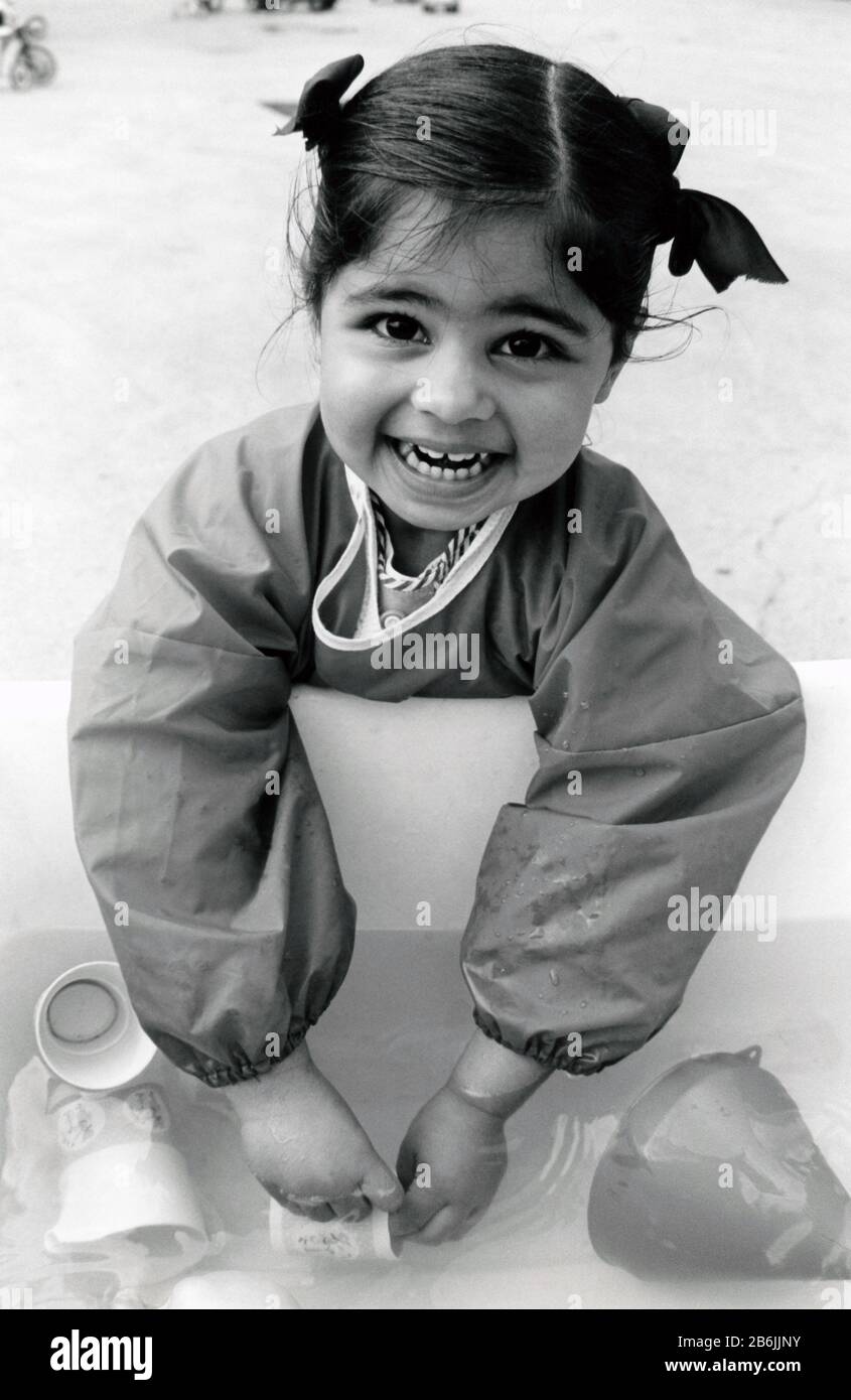 New community centre hi-res stock photography and images - Alamy