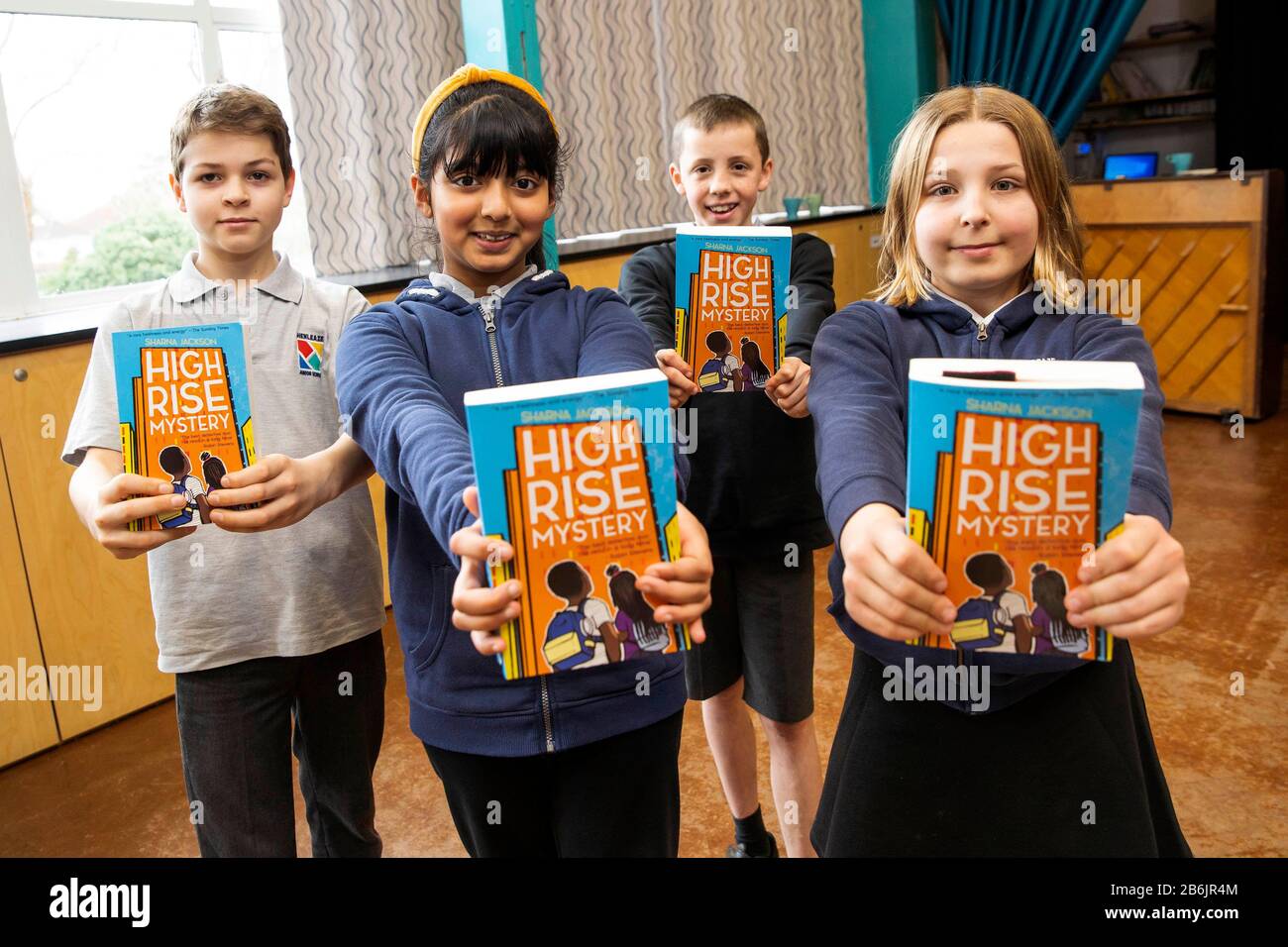 Feature bame main characters hi-res stock photography and images - Alamy