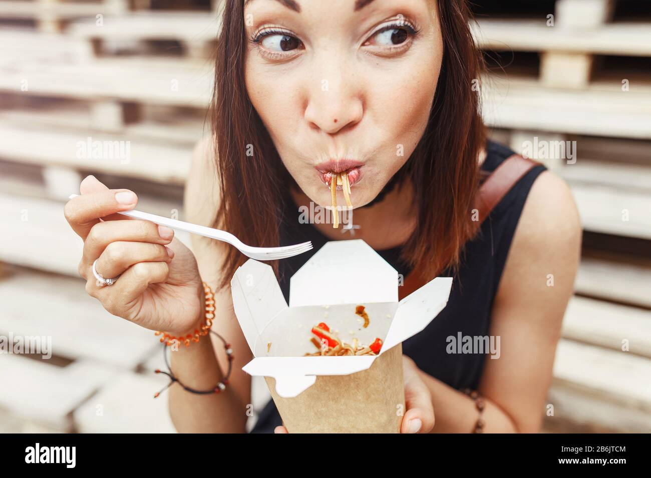 Indian takeaway container hi-res stock photography and images - Alamy