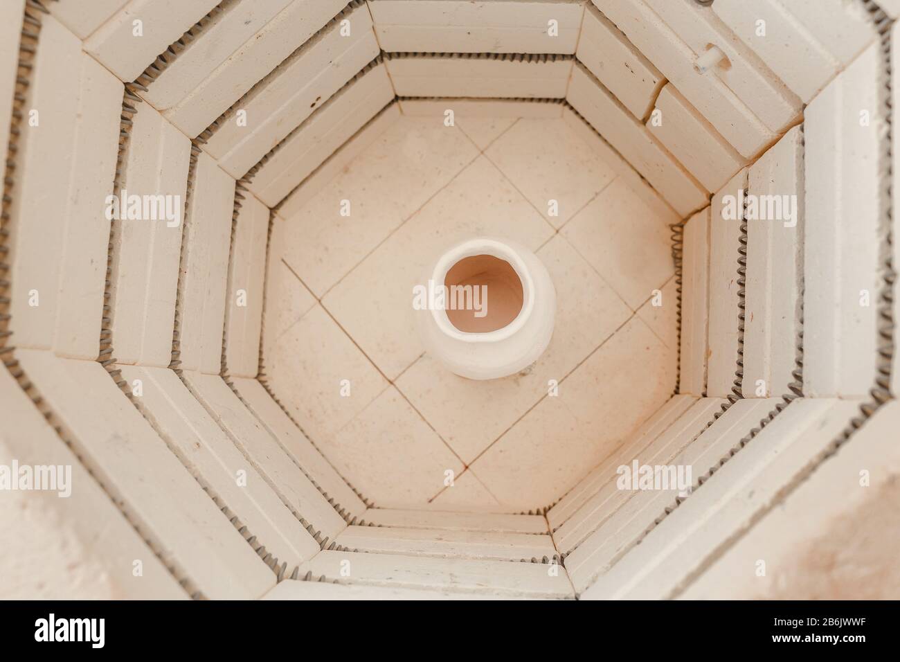 electric oven for ceramic clay products, kiln for dishware made on ...