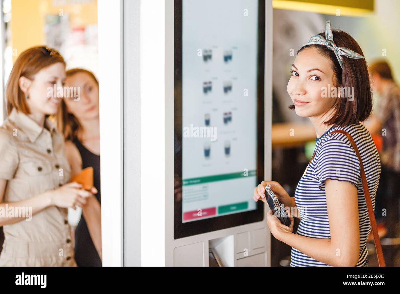 Self service terminal hi-res stock photography and images - Alamy