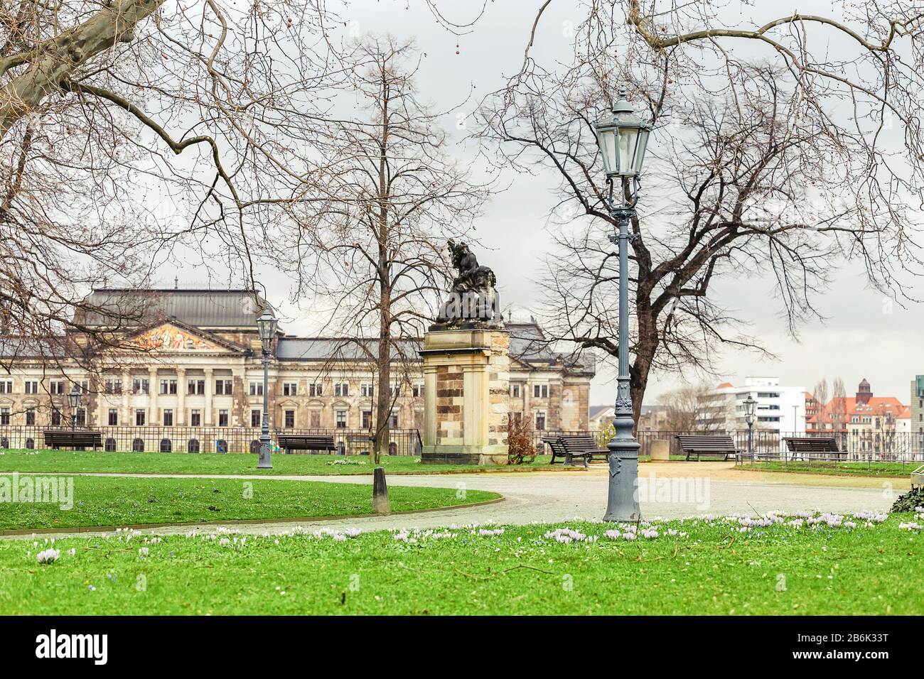 Cute Park in the center of Dresden with view of the Elbe river Stock ...