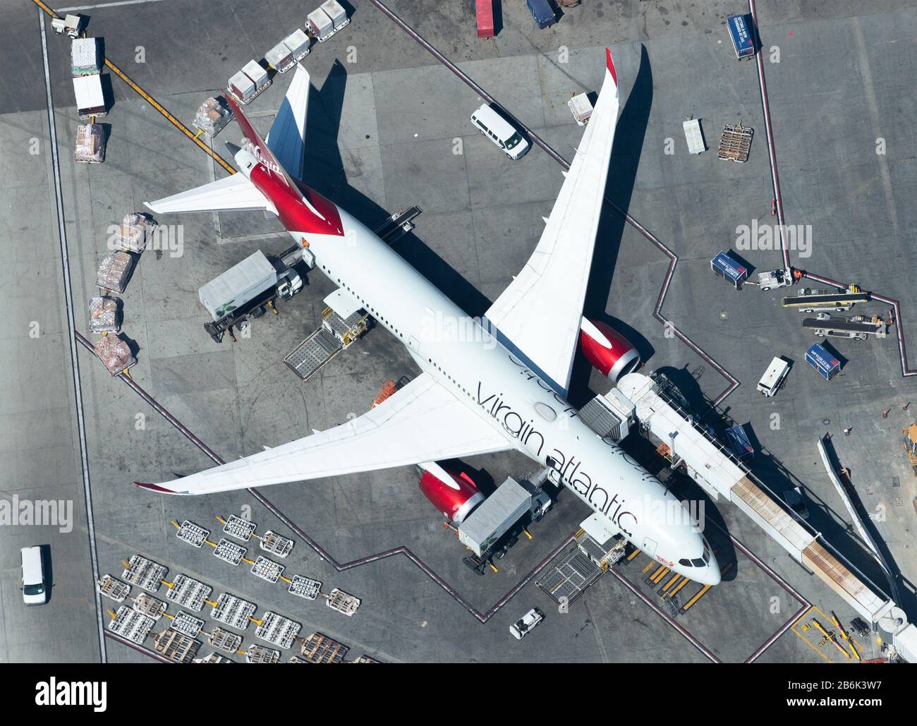Virgin Atlantic Boeing 787 Dreamliner parked connected with boarding ...