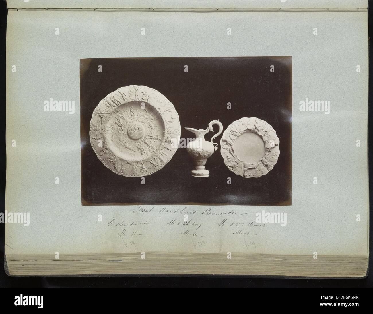 Plaster cast hall hi-res stock photography and images - Alamy