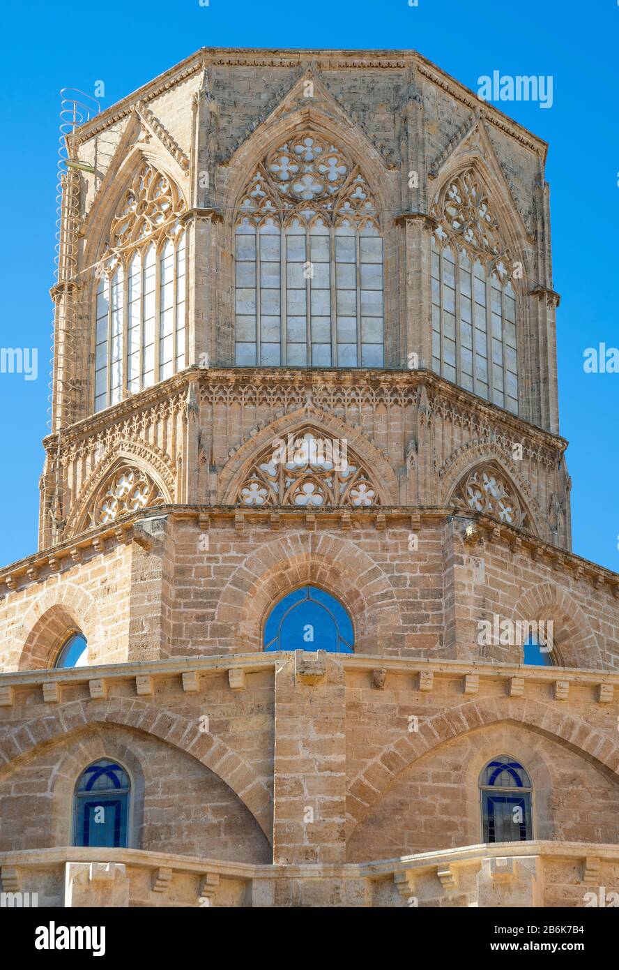 Octagon towers hi-res stock photography and images - Alamy