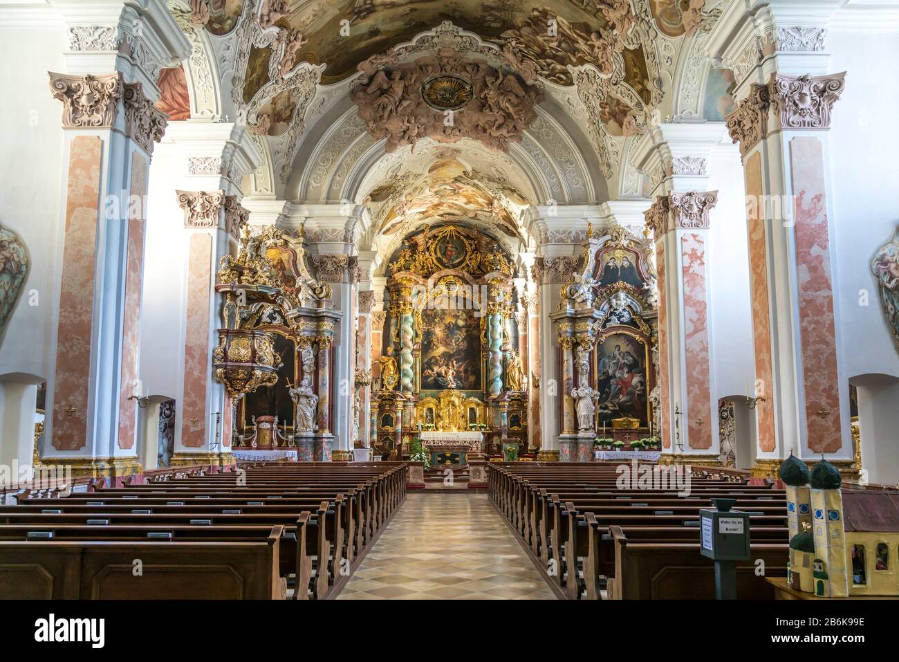 Innenraum Abteikirche St. Michael des Kloster Metten, Niederbayern ...