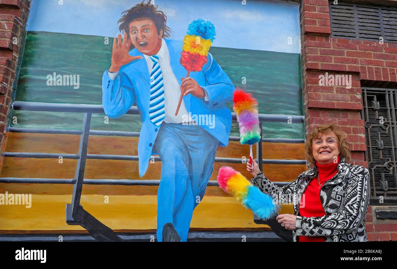 Lady Anne Dodd unveils the mural of Ken Dodd at the Liverpool Royal ...