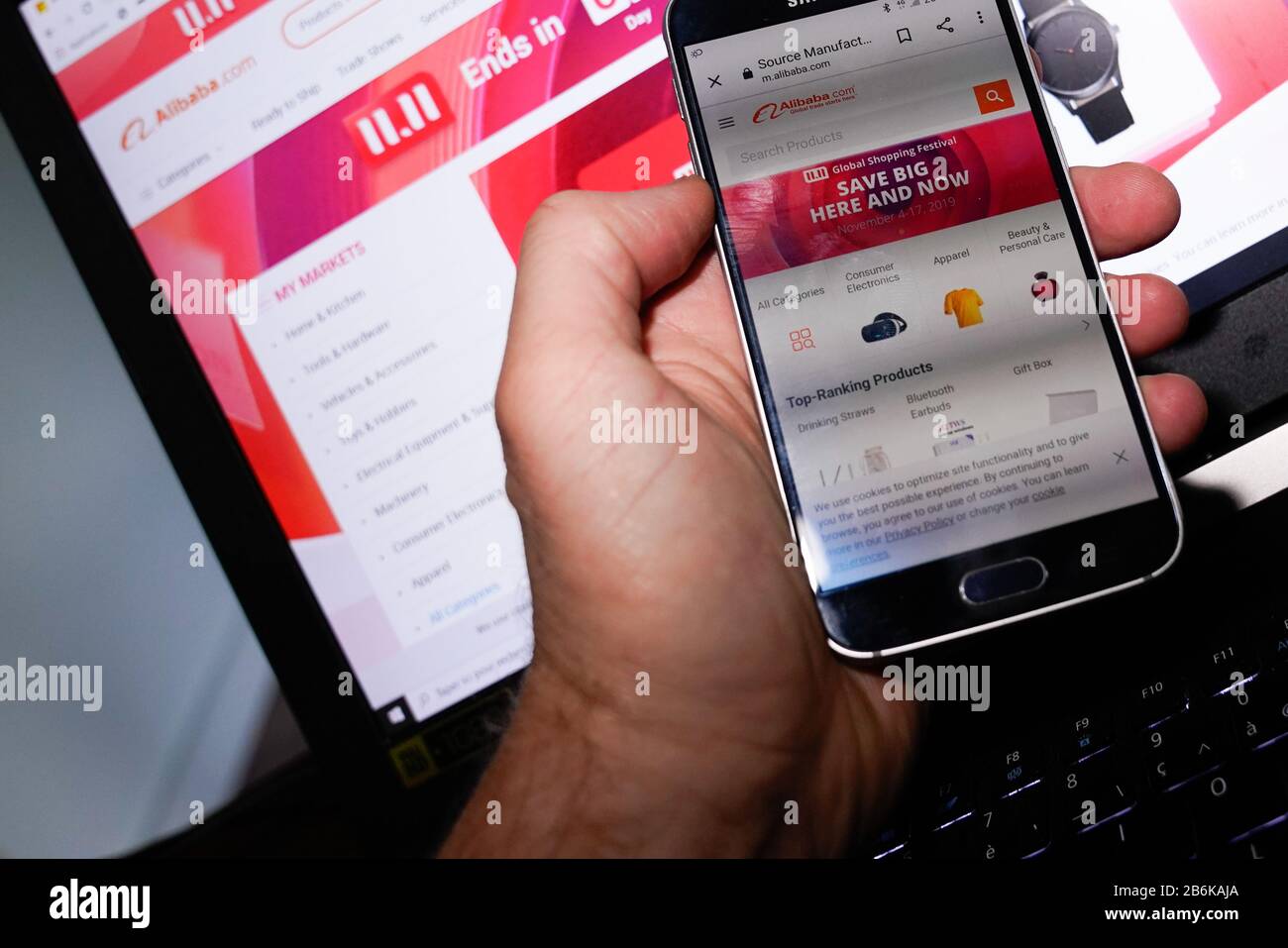 Alibaba Com Screen High Resolution Stock Photography and Images - Alamy