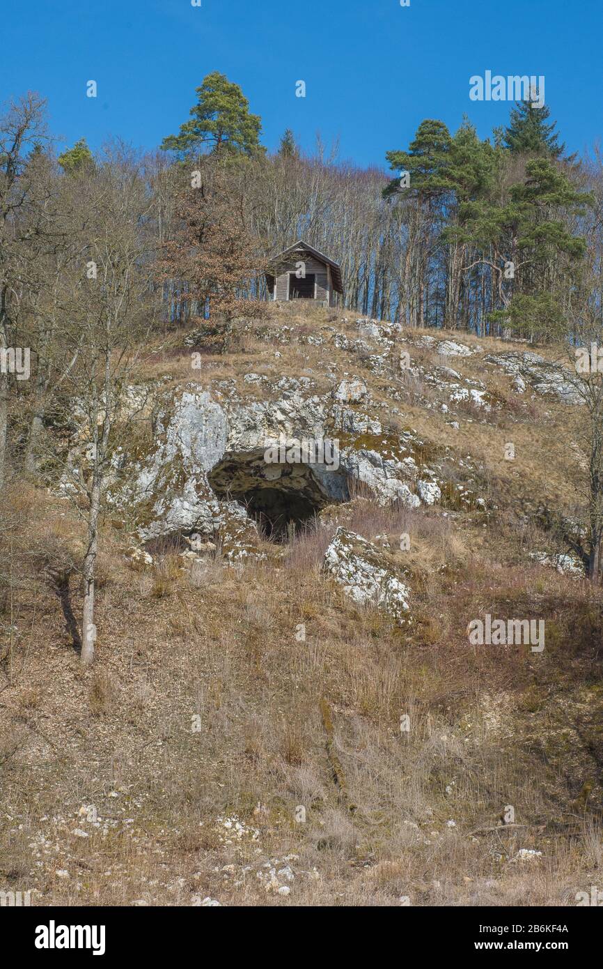 Stone age cave shelter hi-res stock photography and images - Alamy
