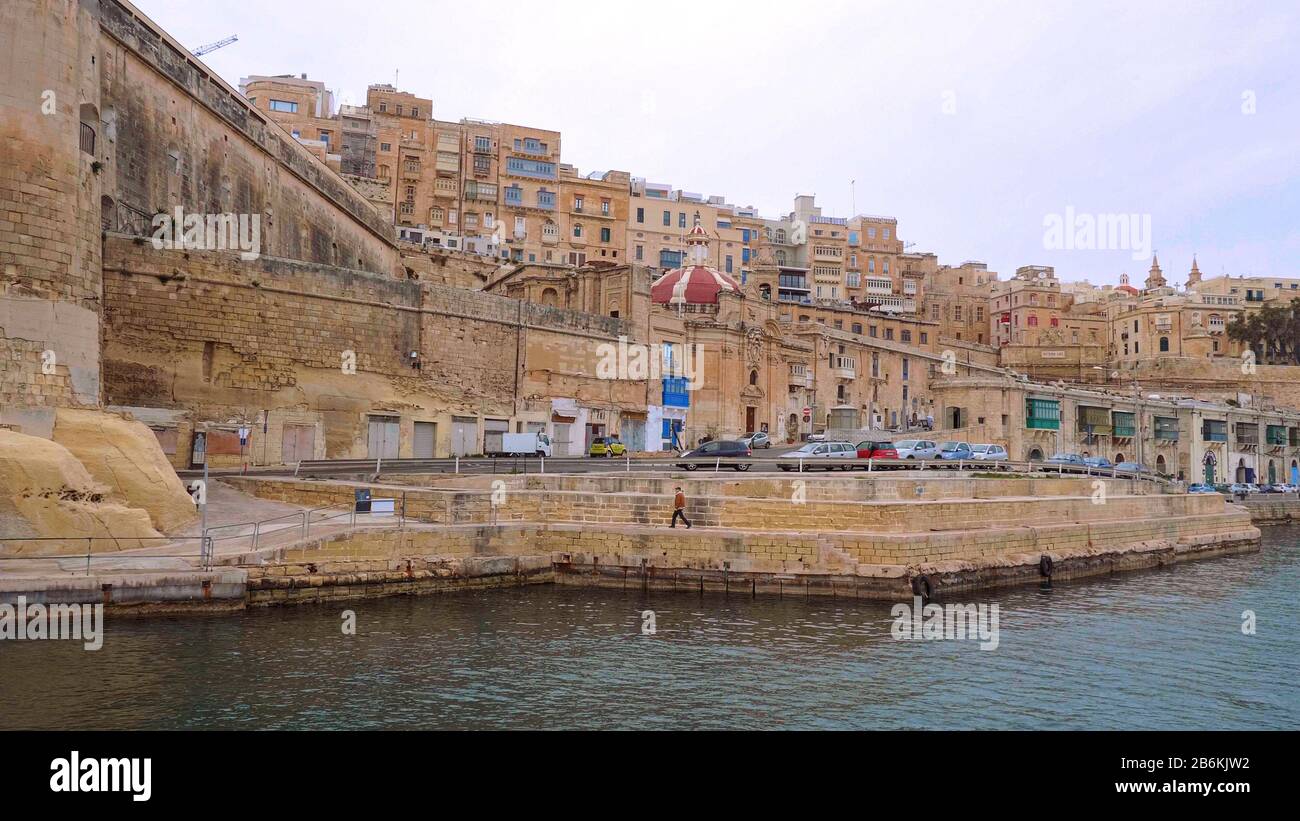 Skyline of Valletta with Barrakka Gardens Stock Photo - Alamy