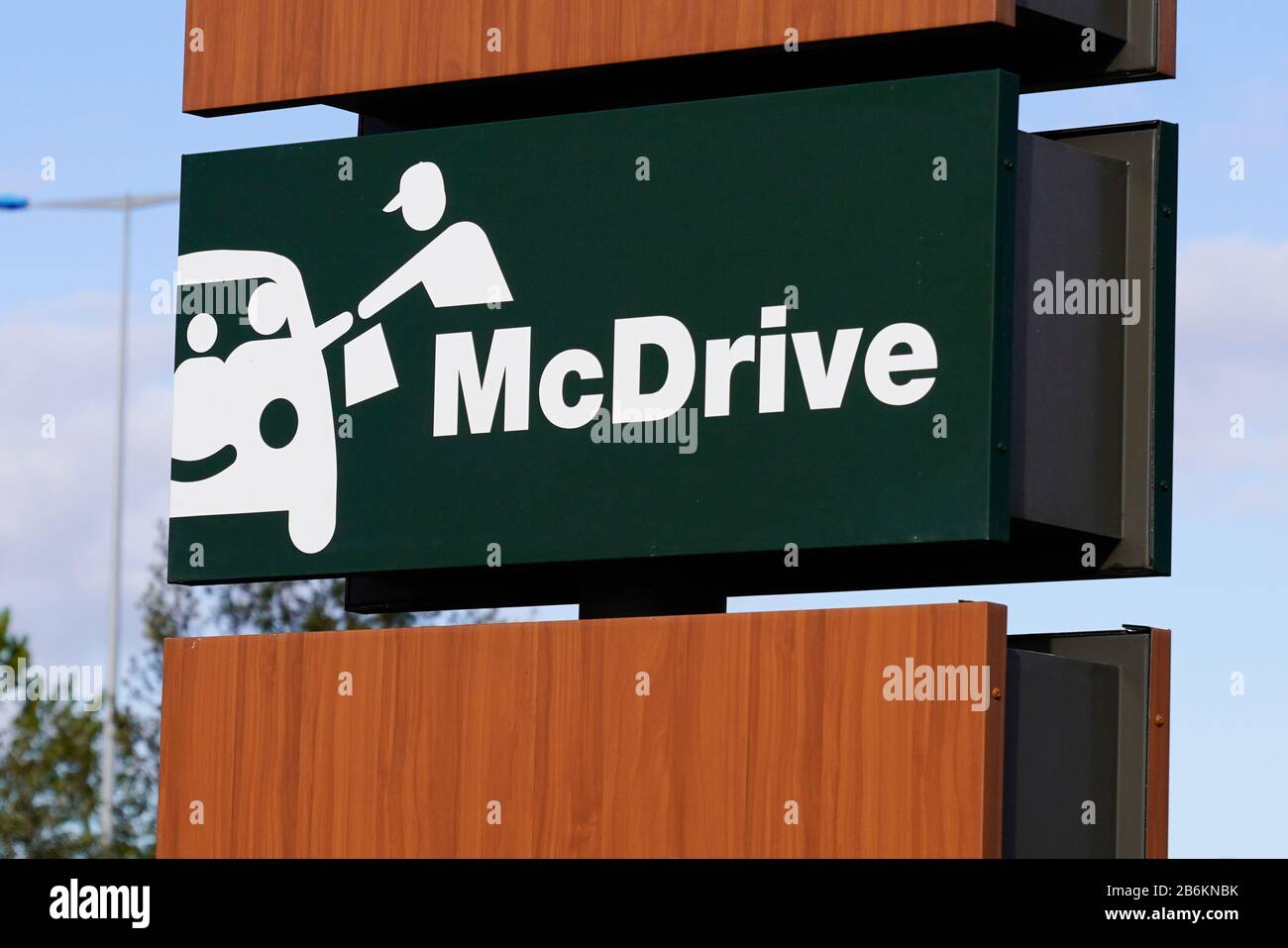 Mcdonalds mcdrive hi-res stock photography and images - Alamy