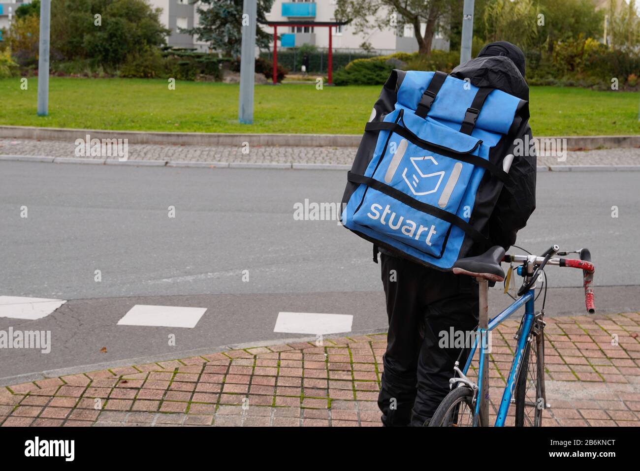 Stuart cycle delivery store