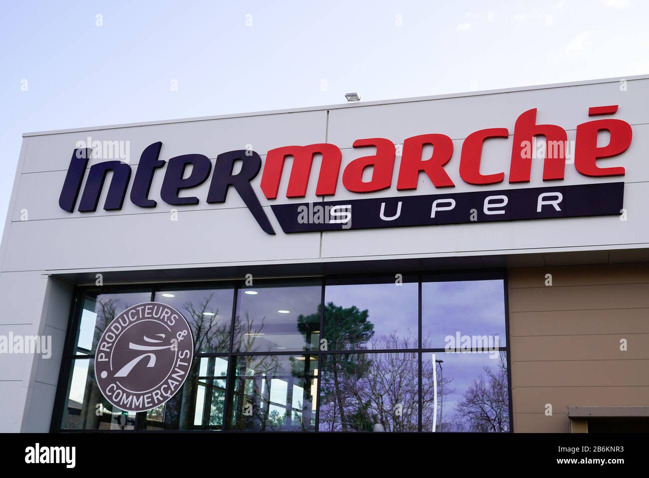 Logo intermarche hi-res stock photography and images - Alamy