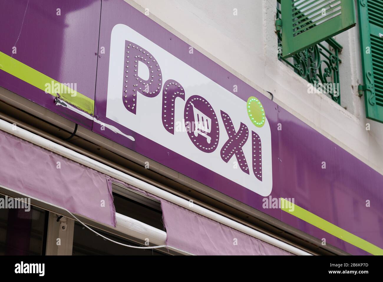 Proxi hi-res stock photography and images - Alamy