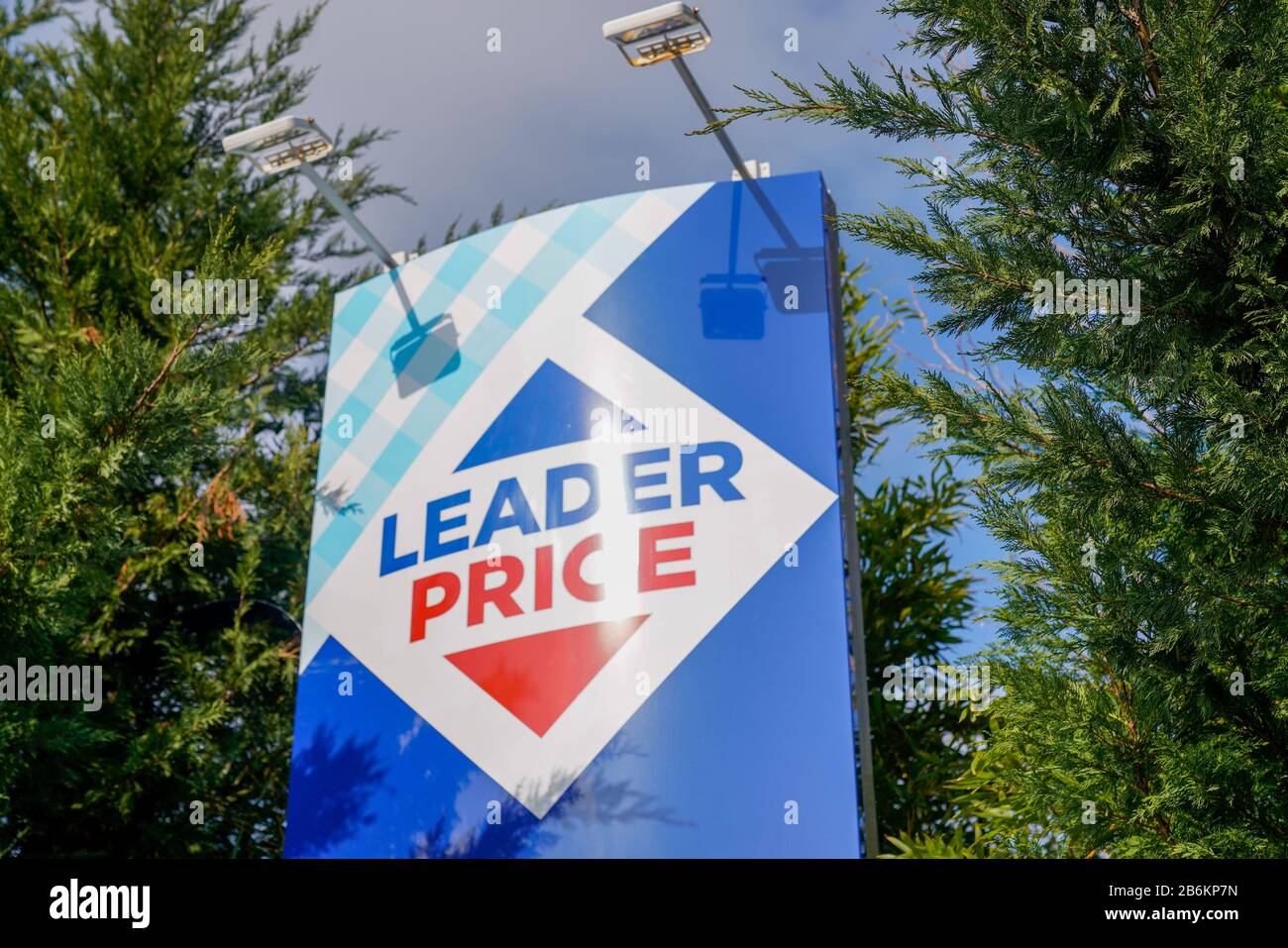 Bordeaux , Aquitaine / France - 02 21 2020 : Leader Price logo sign ...