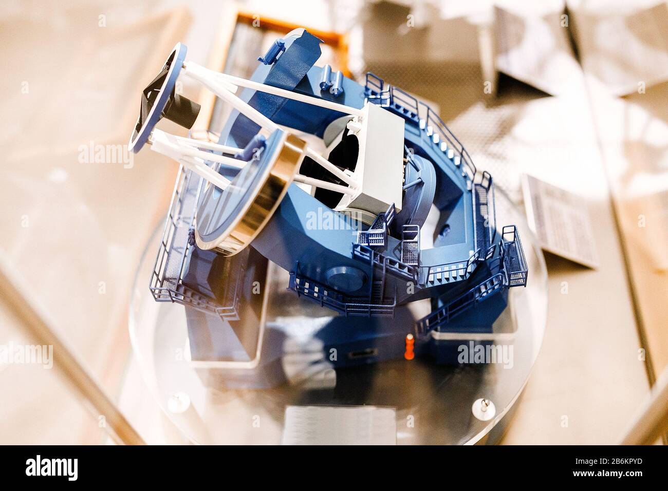 Blue alien antenna hi-res stock photography and images - Alamy