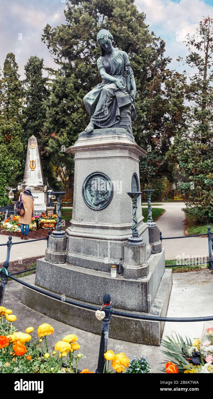 Mozart grave hi-res stock photography and images - Alamy