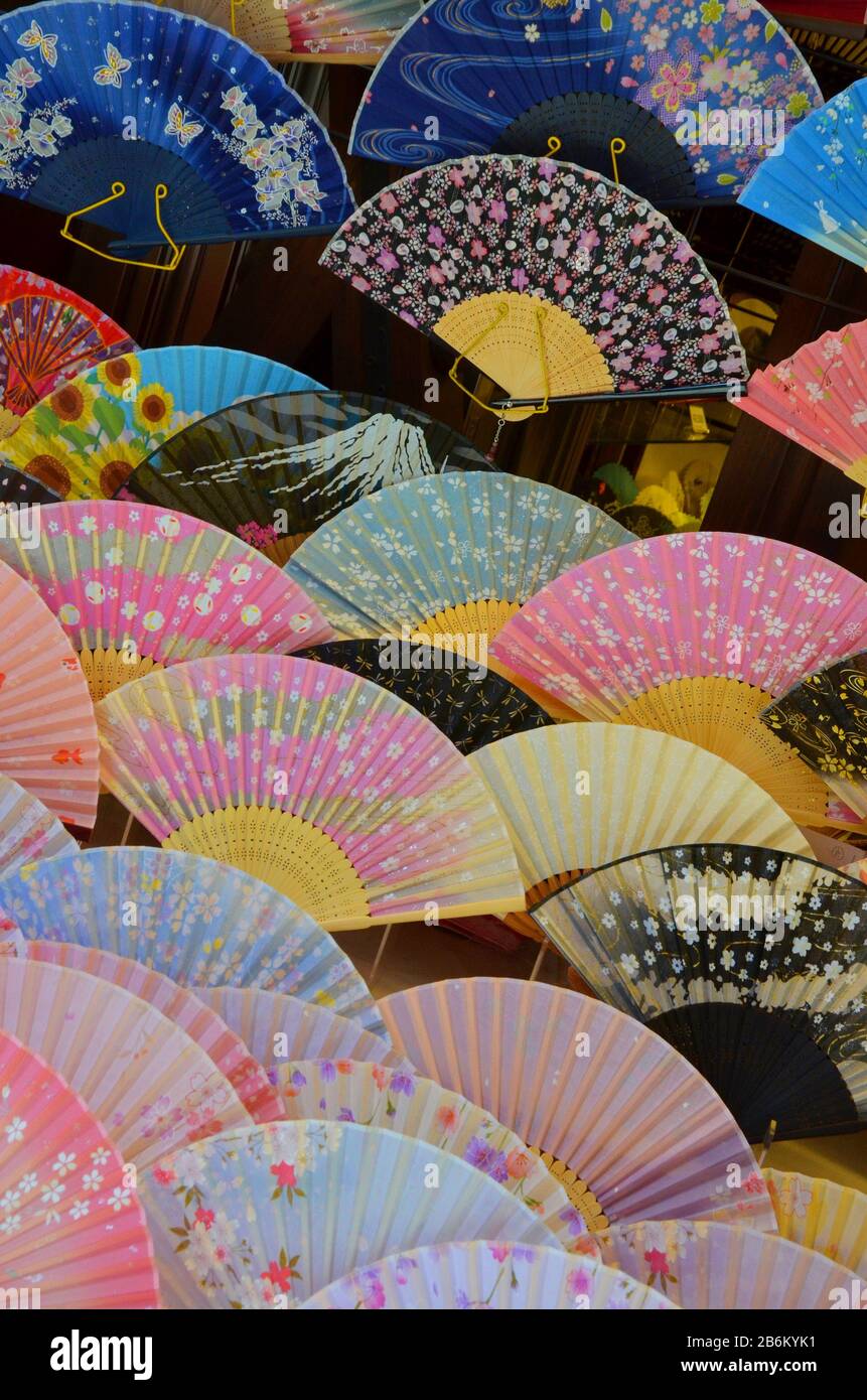 Many colorful japanese hand fans Stock Photo - Alamy