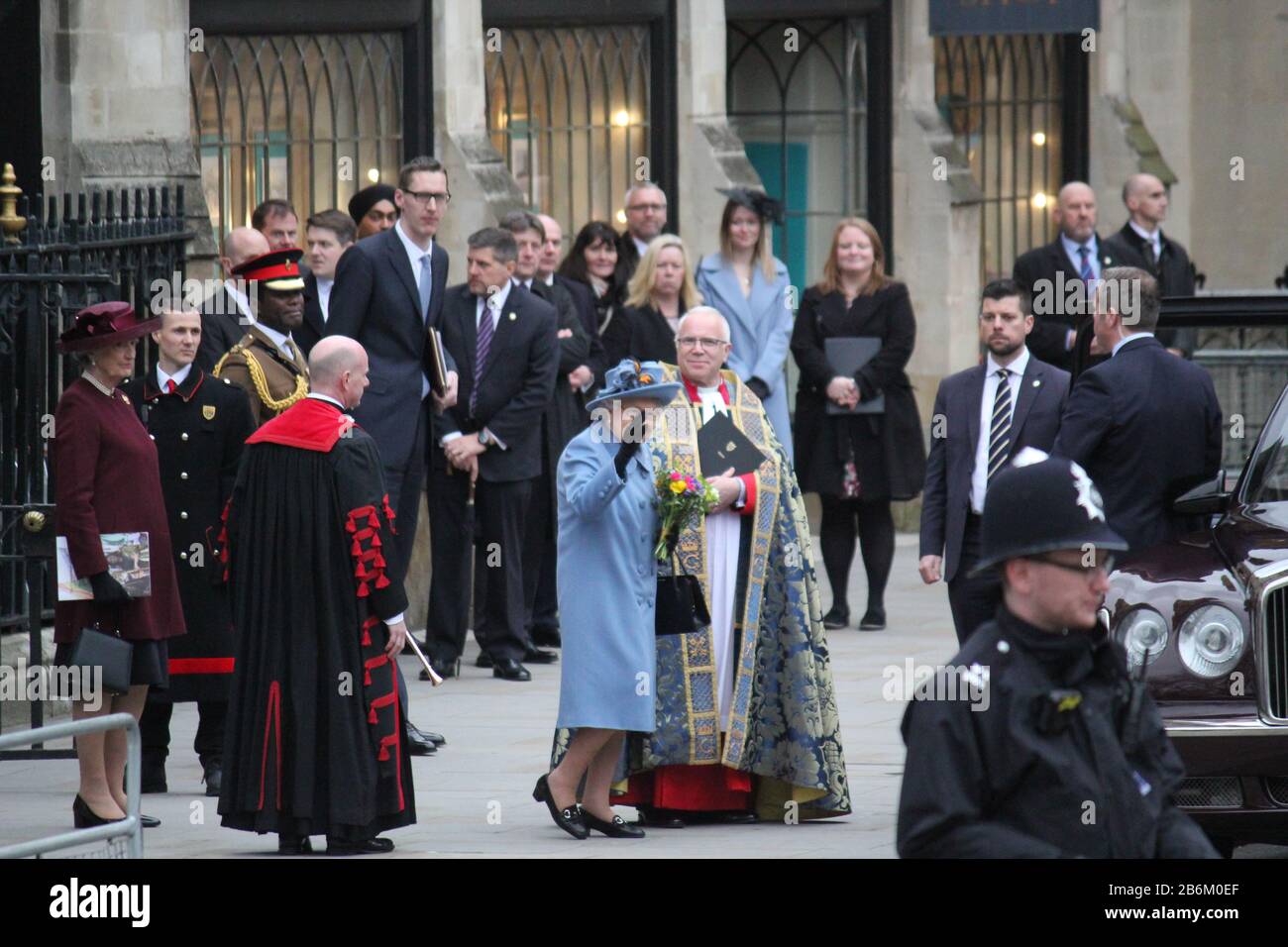 Queen elizabeth ii attends the commonwealth service at westminster ...