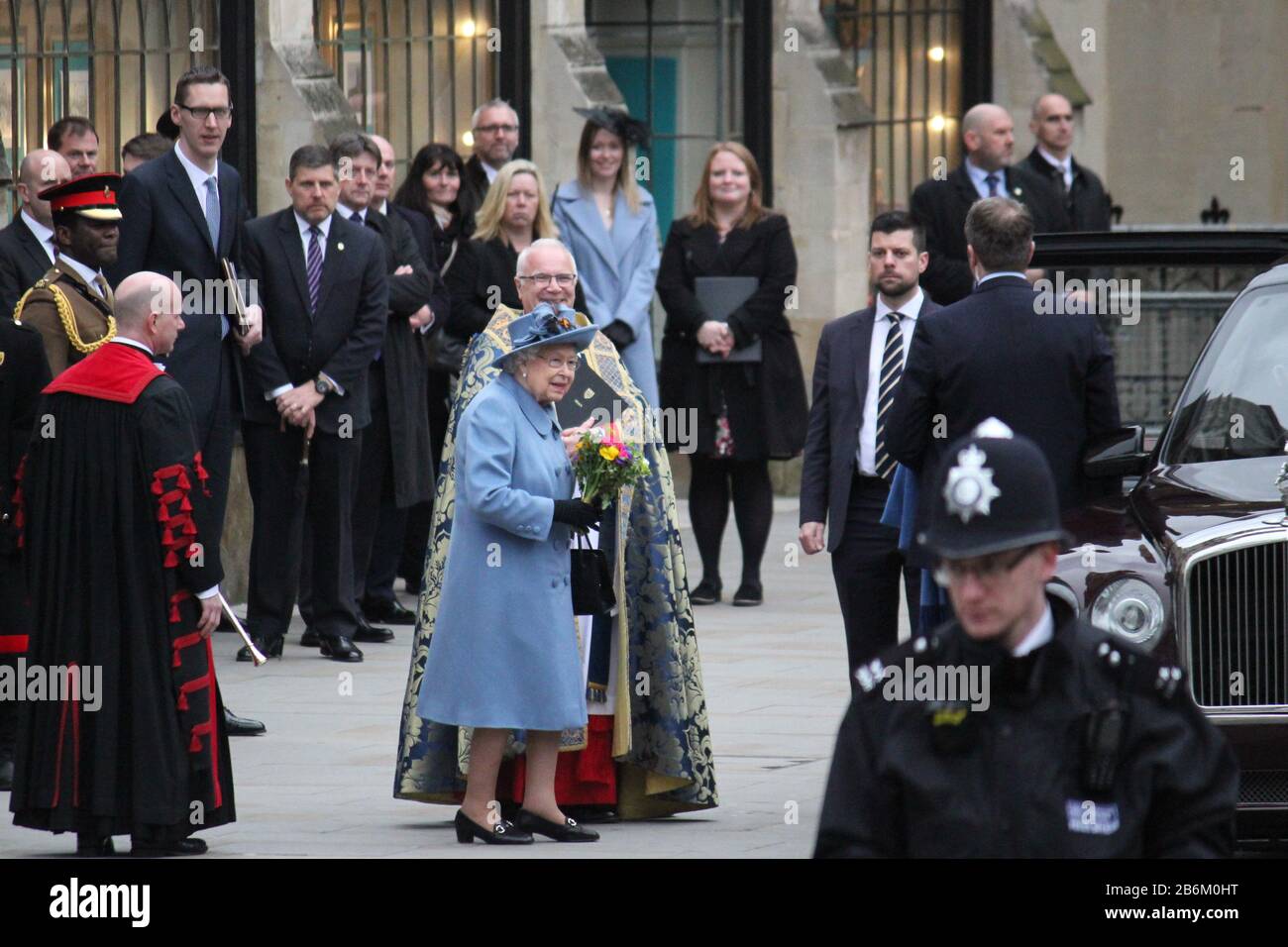 Queen elizabeth ii attends the commonwealth service at westminster ...