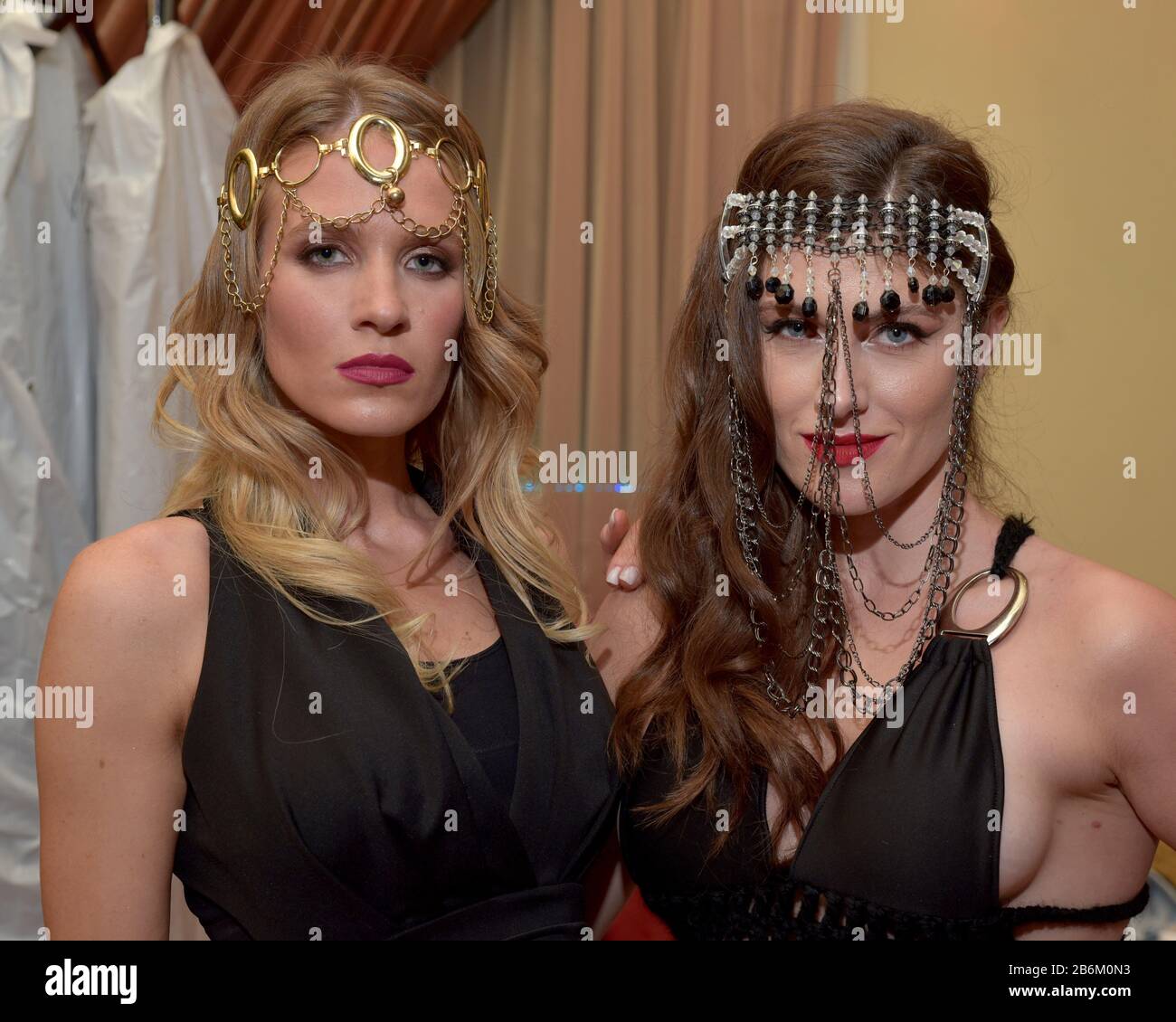 Mmodel hi-res stock photography and images - Alamy