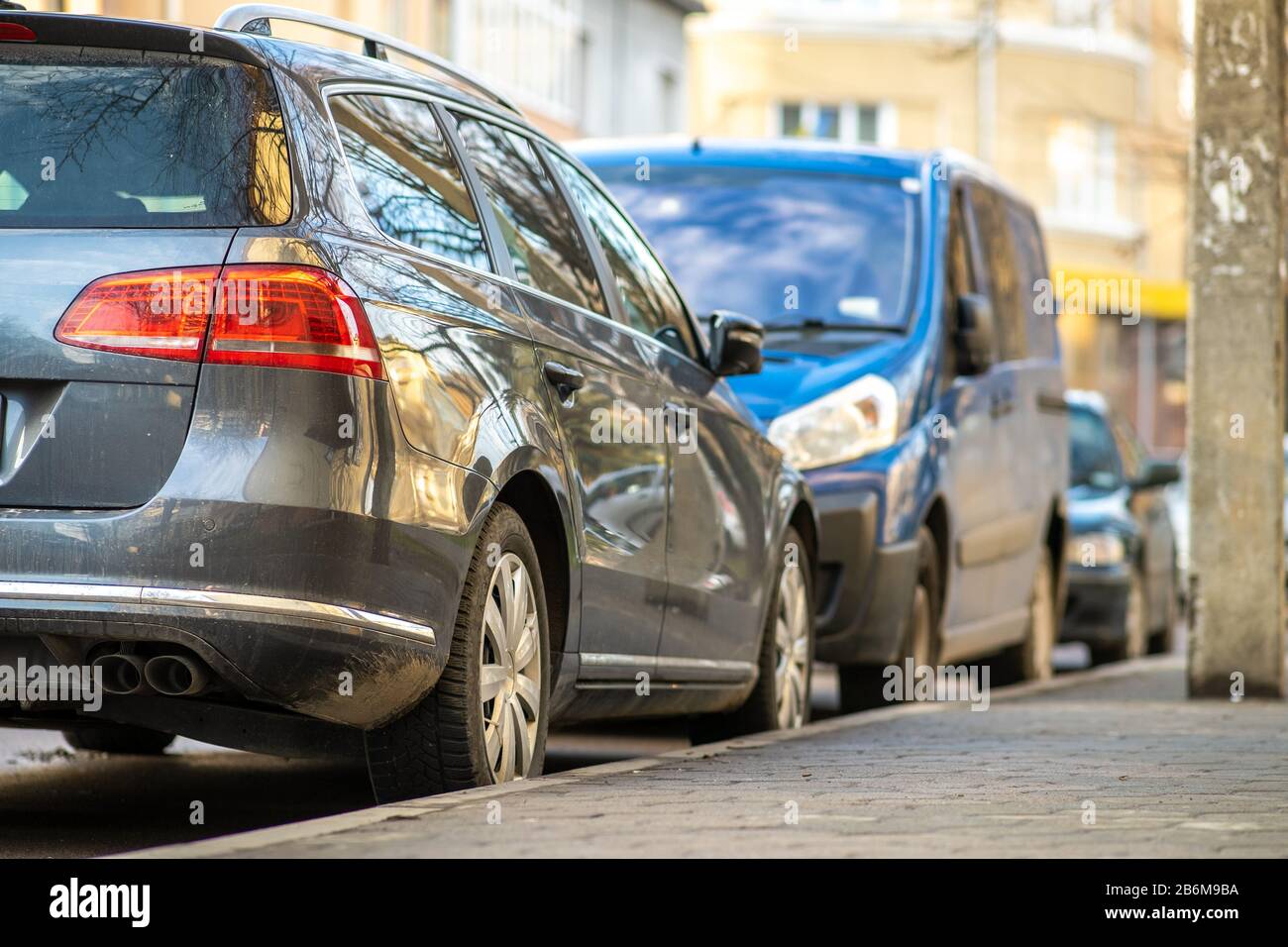 Driving along park lane hi-res stock photography and images - Alamy