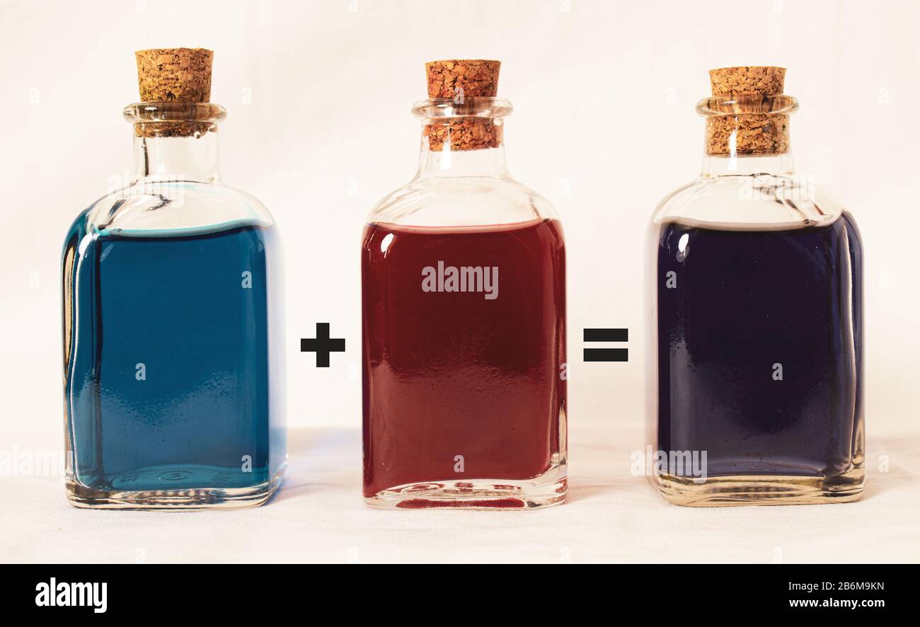 Equal signs hi-res stock photography and images - Alamy