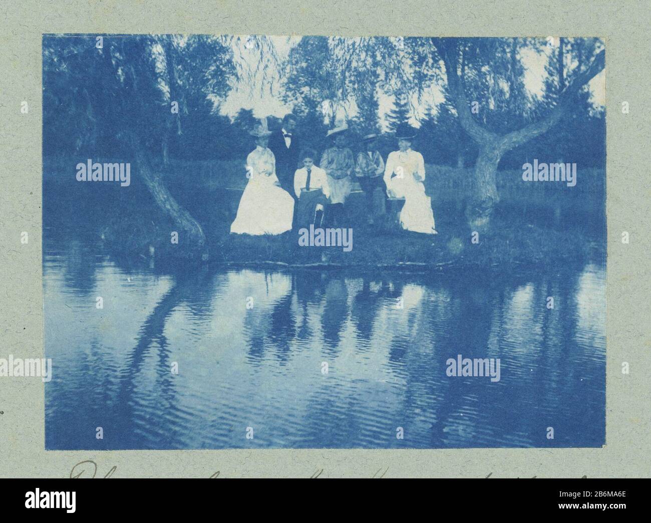 Album compiler hi-res stock photography and images - Alamy