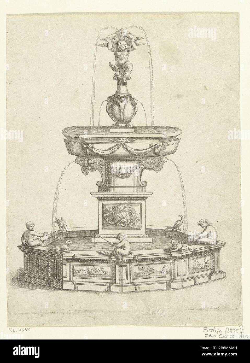 Octagonal pedestal fountain hi-res stock photography and images - Alamy