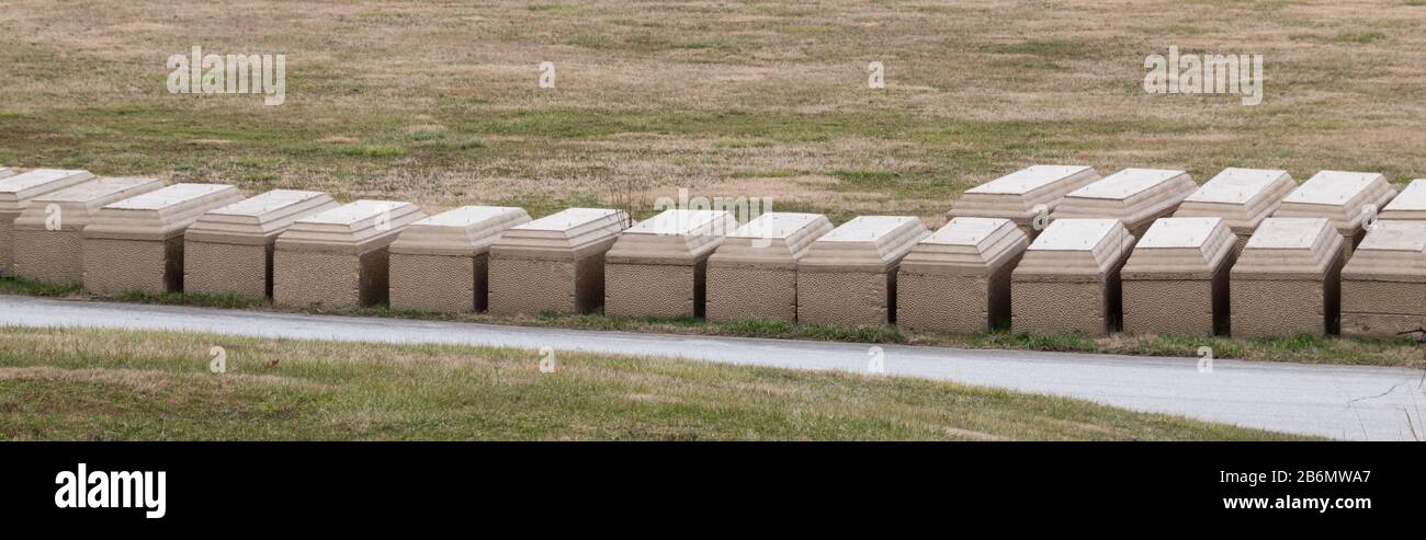 Burial Vaults Stock Photos & Burial Vaults Stock Images - Alamy