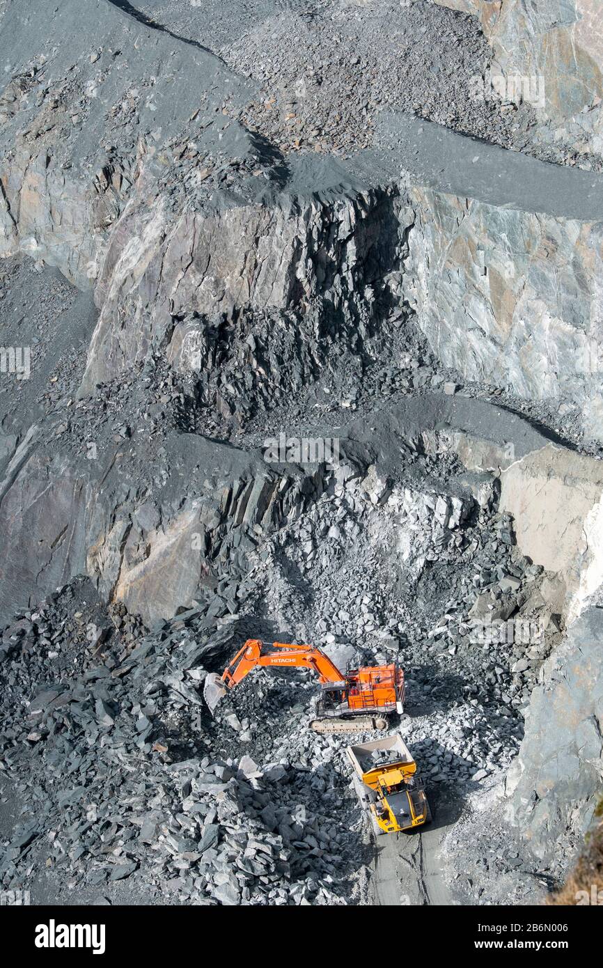 Shale quarry hi-res stock photography and images - Alamy