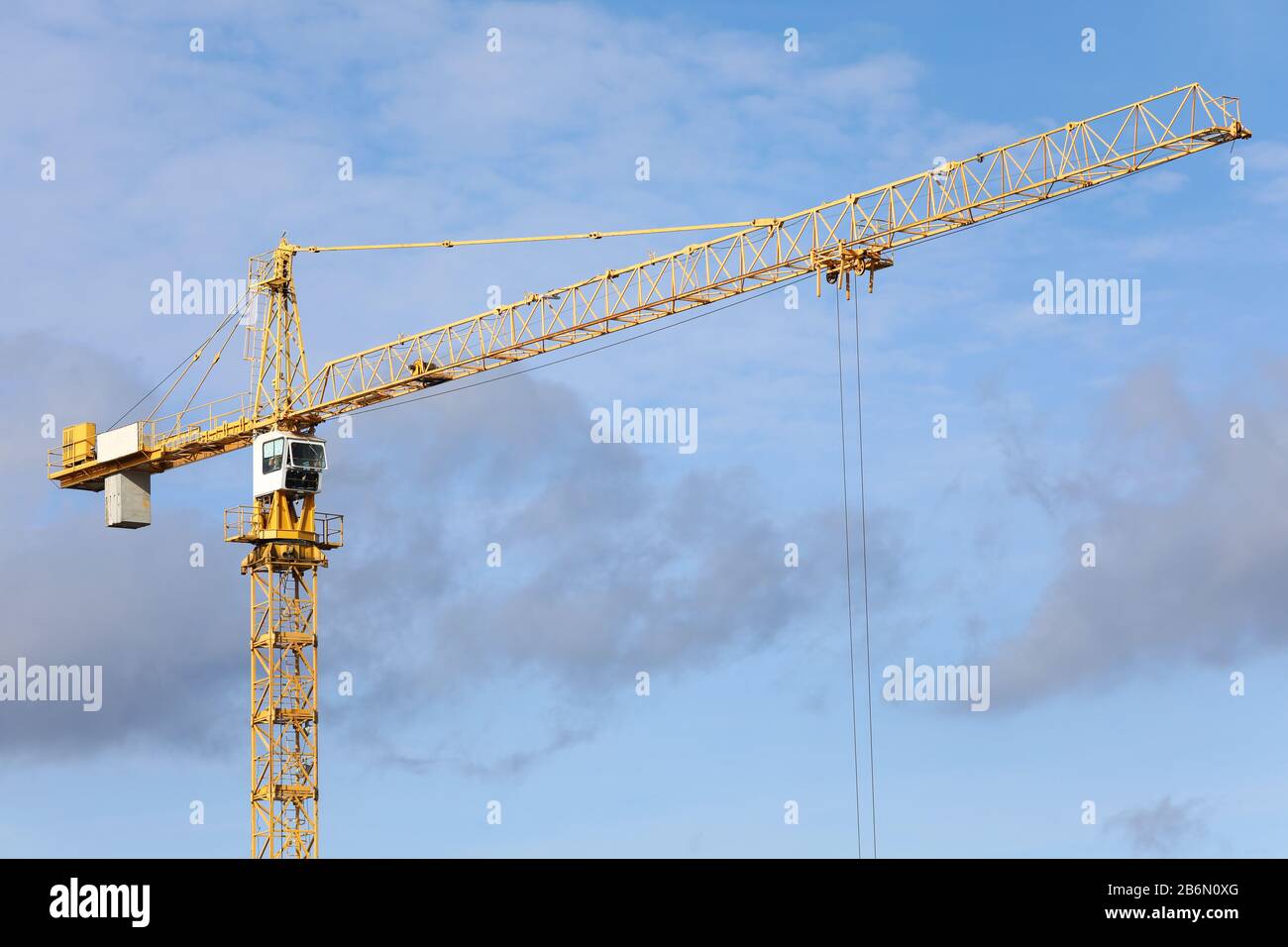 Hoisting up hi-res stock photography and images - Alamy